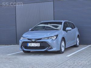 Pelēks Toyota Corolla 2022 Rīga, ar dzinēja tilpumu 1.80 L un nobraukumu 103 tūkst. km par 17750 €, foto  vietnē AUTOMOTO.COM.LV