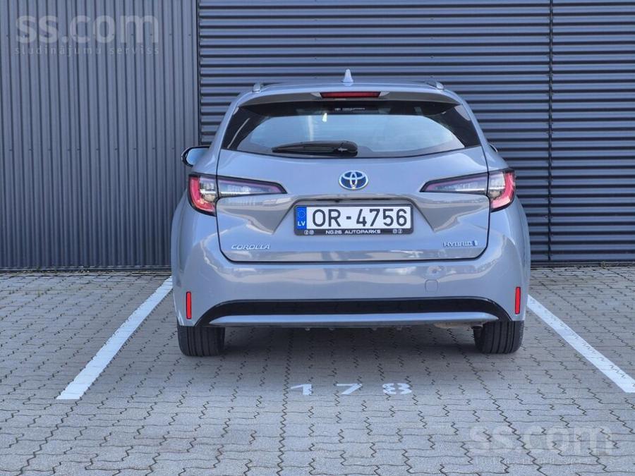 Pelēks Toyota Corolla 2022 Rīga, ar dzinēja tilpumu 1.80 L un nobraukumu 103 tūkst. km par 17750 €, foto 6 vietnē AUTOMOTO.COM.LV