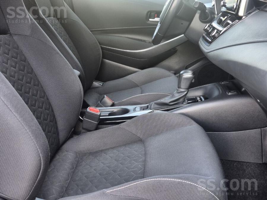 Pelēks Toyota Corolla 2022 Rīga, ar dzinēja tilpumu 1.80 L un nobraukumu 103 tūkst. km par 17750 €, foto 9 vietnē AUTOMOTO.COM.LV