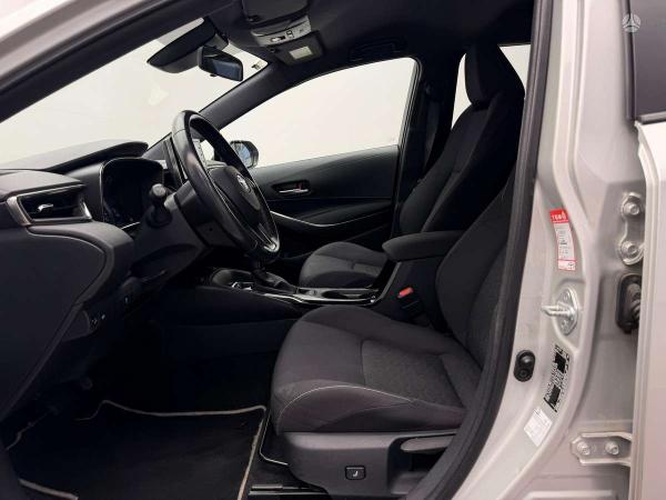 Pelēks Toyota Corolla 2022 Panevēža, ar dzinēja tilpumu 1.80 L un nobraukumu 156 tūkst. km par 17990 €, foto 9 vietnē AUTOMOTO.COM.LV