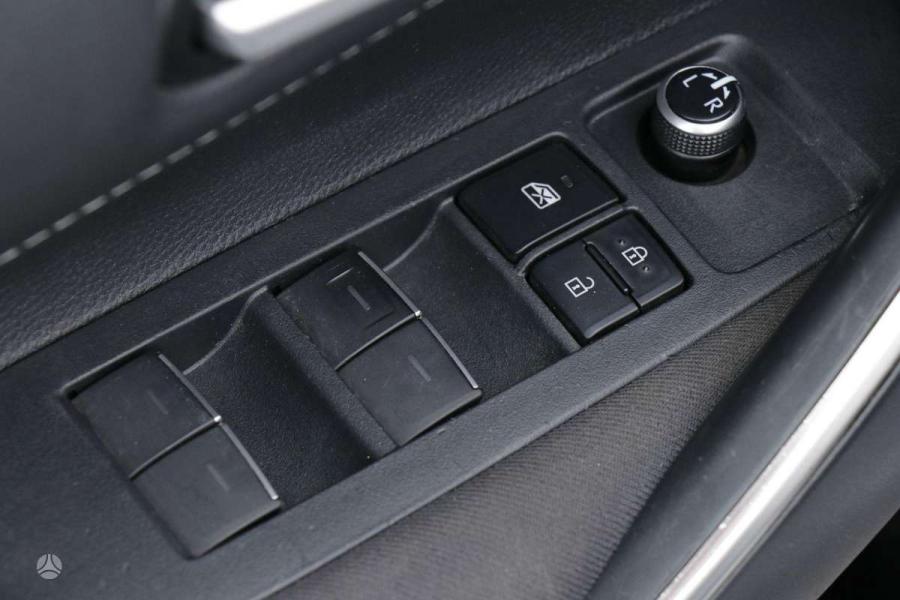 Pelēks Toyota Corolla 2022 Viļņa, ar dzinēja tilpumu 1.20 L un nobraukumu 118 tūkst. km par 16900 €, foto 23 vietnē AUTOMOTO.COM.LV