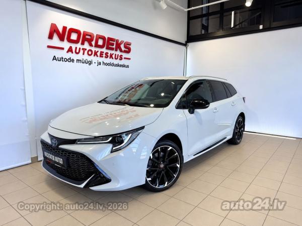 Grey Toyota Corolla 2022 in Tallinn, with an engine capacity of 2.00 L and mileage of 54 thousand km for 22990 €, photo 1 on AUTOMOTO.COM.LV