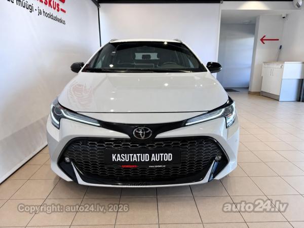 Grey Toyota Corolla 2022 in Tallinn, with an engine capacity of 2.00 L and mileage of 54 thousand km for 22990 €, photo 6 on AUTOMOTO.COM.LV
