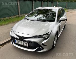 Серый Тойота Королла 2022 в Рига, объемом двигателя 1.20 л и пробегом 49 тыс. км за 16890 €, фото 3 на AUTOMOTO.COM.LV
