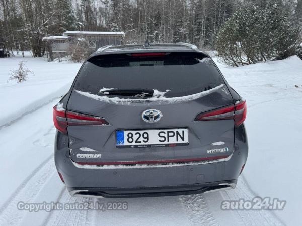 Grey Toyota Corolla 2023 in Tallinn, with an engine capacity of 2.00 L and mileage of 26 thousand km for 32500 €, photo 5 on AUTOMOTO.COM.LV