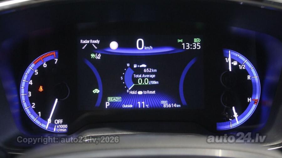 Grey Toyota Corolla 2023 in Tallinn, with an engine capacity of 1.80 L and mileage of 86 thousand km for 21990 €, photo 13 on AUTOMOTO.COM.LV