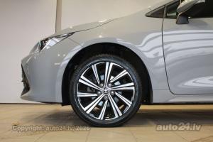 Grey Toyota Corolla 2023 in Tallinn, with an engine capacity of 1.80 L and mileage of 86 thousand km for 21990 €, photo 15 on AUTOMOTO.COM.LV