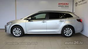 Pelēks Toyota Corolla 2023 Tallina, ar dzinēja tilpumu 1.80 L un nobraukumu 54 tūkst. km par 22690 €, foto 4 vietnē AUTOMOTO.COM.LV