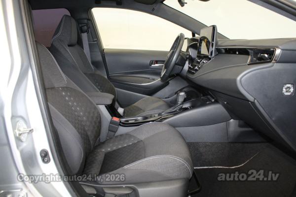 Pelēks Toyota Corolla 2023 Tallina, ar dzinēja tilpumu 1.80 L un nobraukumu 54 tūkst. km par 22690 €, foto 6 vietnē AUTOMOTO.COM.LV