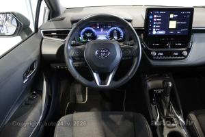 Pelēks Toyota Corolla 2023 Tallina, ar dzinēja tilpumu 1.80 L un nobraukumu 54 tūkst. km par 22690 €, foto 10 vietnē AUTOMOTO.COM.LV