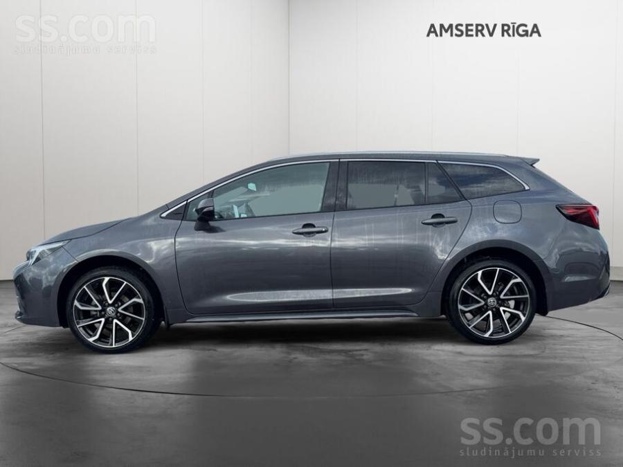 Pelēks Toyota Corolla 2023 Rīga, ar dzinēja tilpumu 1.80 L un nobraukumu 37 tūkst. km par 24900 €, foto 4 vietnē AUTOMOTO.COM.LV