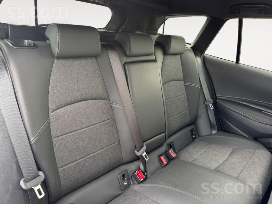 Pelēks Toyota Corolla 2023 Rīga, ar dzinēja tilpumu 1.80 L un nobraukumu 37 tūkst. km par 24900 €, foto 8 vietnē AUTOMOTO.COM.LV