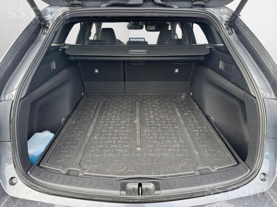 Pelēks Toyota Corolla 2023 Rīga, ar dzinēja tilpumu 1.80 L un nobraukumu 37 tūkst. km par 24900 €, foto 11 vietnē AUTOMOTO.COM.LV