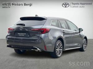 Pelēks Toyota Corolla 2023 Rīga, ar dzinēja tilpumu 1.80 L un nobraukumu 10 tūkst. km par 26990 €, foto 3 vietnē AUTOMOTO.COM.LV