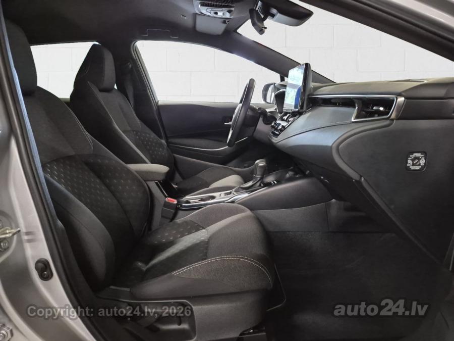 Pelēks Toyota Corolla 2023 Tallina, ar dzinēja tilpumu 1.80 L un nobraukumu 83 tūkst. km par 21990 €, foto 7 vietnē AUTOMOTO.COM.LV