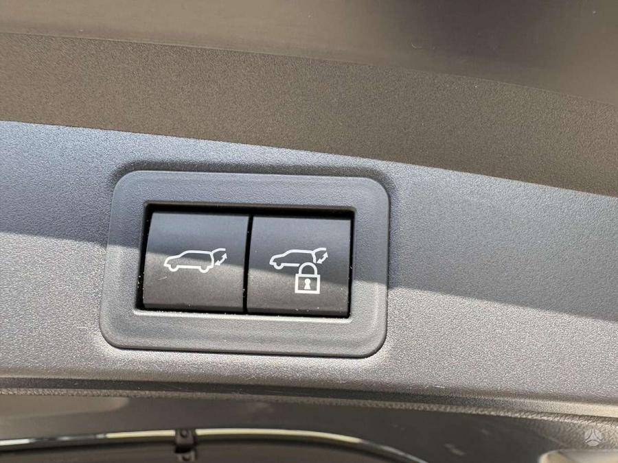 Серый Тойота Королла 2023 в Вильнюс, объемом двигателя 1.99 л и пробегом 180 тыс. км за 19900 €, фото 40 на AUTOMOTO.COM.LV