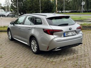 Grey Toyota Corolla 2023 in Riga, with an engine capacity of 1.80 L and mileage of 78 thousand km for 19850 €, photo 4 on AUTOMOTO.COM.LV
