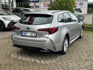 Grey Toyota Corolla 2023 in Riga, with an engine capacity of 1.80 L and mileage of 78 thousand km for 19850 €, photo 5 on AUTOMOTO.COM.LV