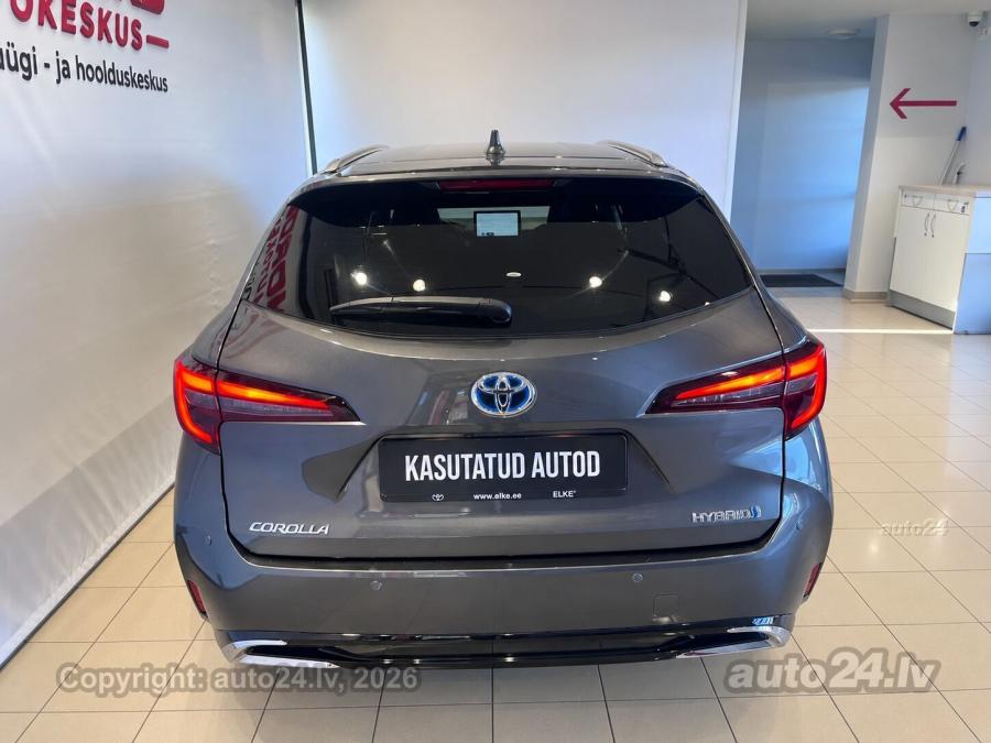 Grey Toyota Corolla 2023 in Tallinn, with an engine capacity of 1.80 L and mileage of 86 thousand km for 21490 €, photo 7 on AUTOMOTO.COM.LV