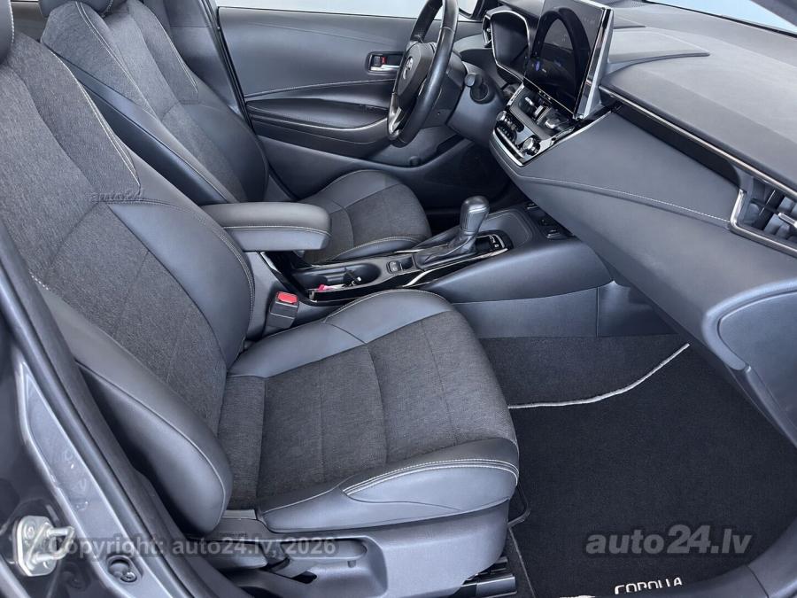 Grey Toyota Corolla 2023 in Tallinn, with an engine capacity of 1.80 L and mileage of 86 thousand km for 21490 €, photo 9 on AUTOMOTO.COM.LV