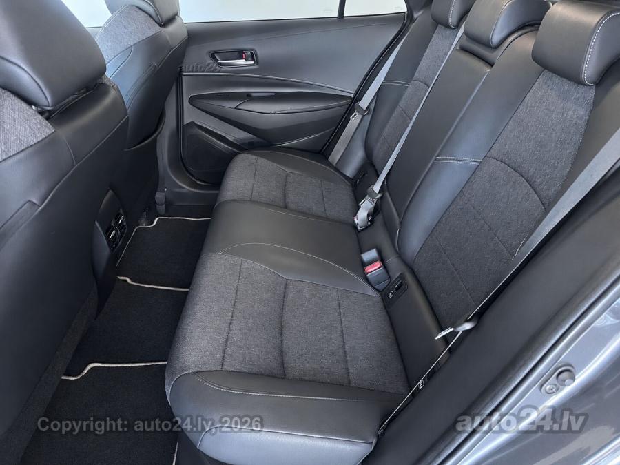 Grey Toyota Corolla 2023 in Tallinn, with an engine capacity of 1.80 L and mileage of 86 thousand km for 21490 €, photo 10 on AUTOMOTO.COM.LV