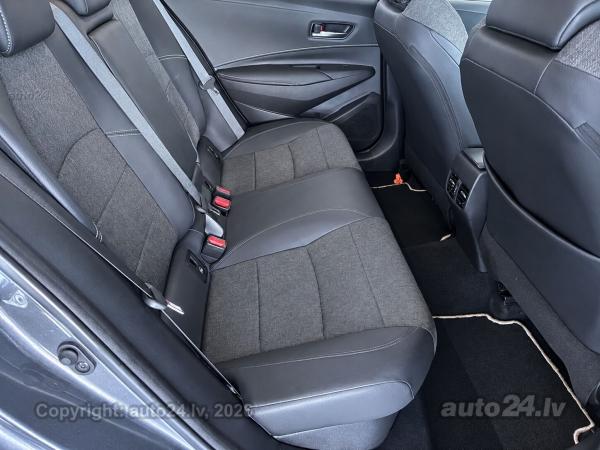 Toyota Corolla 2023 Tallina vietnē Pelēks Toyota Corolla 2023 Tallina, ar dzinēja tilpumu 1.80 L un nobraukumu 86 tūkst. km par 21490 €, foto 11 vietnē AUTOMOTO.COM.LV