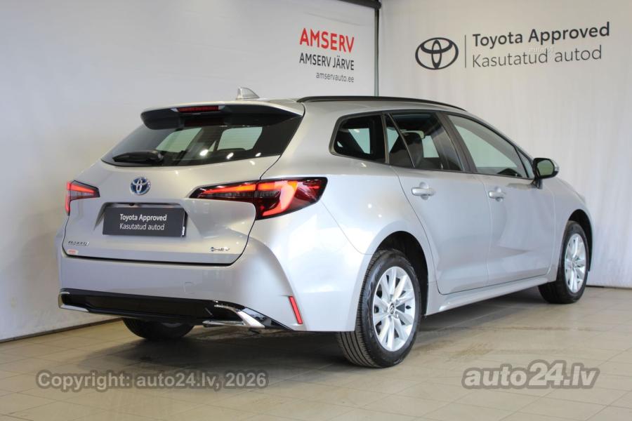 Pelēks Toyota Corolla 2024 Tallina, ar dzinēja tilpumu 1.80 L un nobraukumu 51 tūkst. km par 24990 €, foto 3 vietnē AUTOMOTO.COM.LV