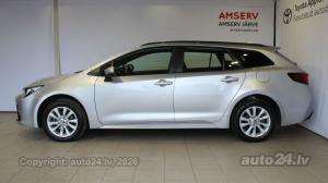 Pelēks Toyota Corolla 2024 Tallina, ar dzinēja tilpumu 1.80 L un nobraukumu 51 tūkst. km par 24990 €, foto 4 vietnē AUTOMOTO.COM.LV