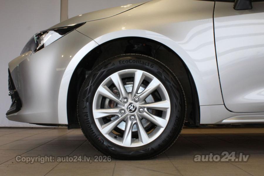 Pelēks Toyota Corolla 2024 Tallina, ar dzinēja tilpumu 1.80 L un nobraukumu 51 tūkst. km par 24990 €, foto 16 vietnē AUTOMOTO.COM.LV