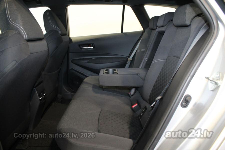 Pelēks Toyota Corolla 2024 Tallina, ar dzinēja tilpumu 1.80 L un nobraukumu 51 tūkst. km par 24990 €, foto 20 vietnē AUTOMOTO.COM.LV