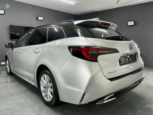 Grey Toyota Corolla 2024 in Utena, with an engine capacity of 1.80 L and mileage of 64 thousand km for 20350 €, photo 8 on AUTOMOTO.COM.LV