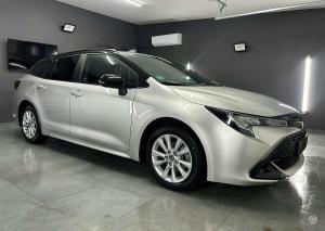 Grey Toyota Corolla 2024 in Utena, with an engine capacity of 1.80 L and mileage of 64 thousand km for 20350 €, photo 16 on AUTOMOTO.COM.LV