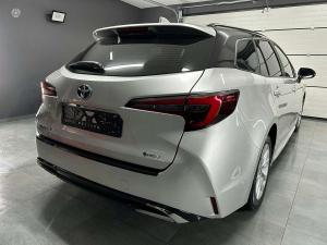 Grey Toyota Corolla 2024 in Utena, with an engine capacity of 1.80 L and mileage of 64 thousand km for 20350 €, photo 20 on AUTOMOTO.COM.LV