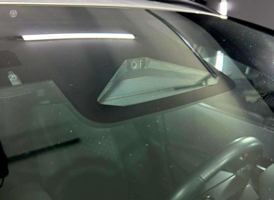 Grey Toyota Corolla 2024 in Utena, with an engine capacity of 1.80 L and mileage of 64 thousand km for 20350 €, photo 34 on AUTOMOTO.COM.LV