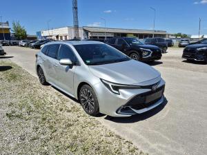Grey Toyota Corolla 2024 in Siauliai, with an engine capacity of 1.80 L and mileage of 154 thousand km for 15900 €, photo  on AUTOMOTO.COM.LV