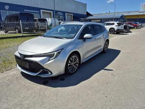 Grey Toyota Corolla 2024 in Siauliai, with an engine capacity of 1.80 L and mileage of 154 thousand km for 15900 €, photo 3 on AUTOMOTO.COM.LV