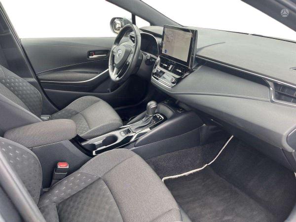Grey Toyota Corolla 2024 in Klaipeda, with an engine capacity of 1.80 L and mileage of 59 thousand km for 24000 €, photo 6 on AUTOMOTO.COM.LV