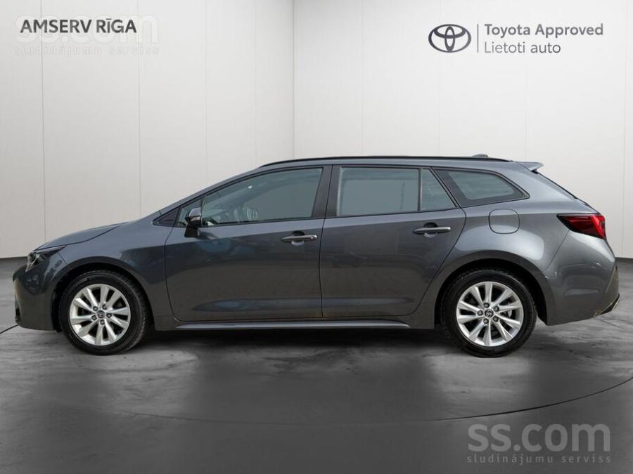 Pelēks Toyota Corolla 2024 Rīga, ar dzinēja tilpumu 1.80 L un nobraukumu 109 tūkst. km par 22400 €, foto 4 vietnē AUTOMOTO.COM.LV