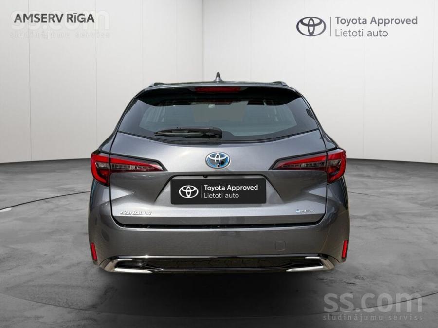 Pelēks Toyota Corolla 2024 Rīga, ar dzinēja tilpumu 1.80 L un nobraukumu 109 tūkst. km par 22400 €, foto 5 vietnē AUTOMOTO.COM.LV