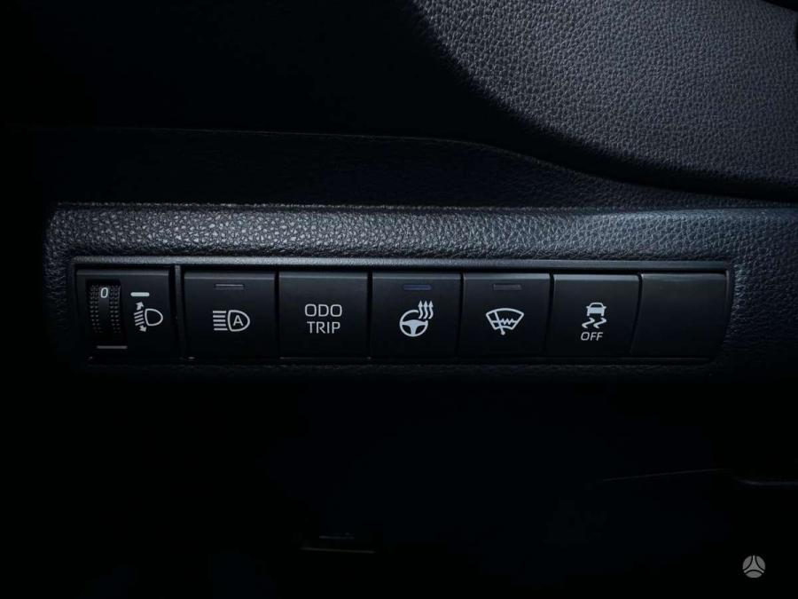 Pelēks Toyota Corolla 2025 Viļņa, ar dzinēja tilpumu 1.80 L un nobraukumu 38 tūkst. km par 23950 €, foto 22 vietnē AUTOMOTO.COM.LV