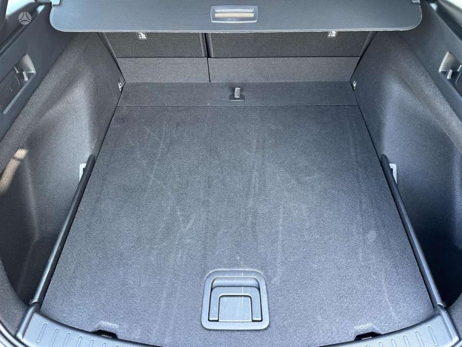 Pelēks Toyota Corolla 2025 Viļņa, ar dzinēja tilpumu 1.80 L un nobraukumu 38 tūkst. km par 23950 €, foto 24 vietnē AUTOMOTO.COM.LV