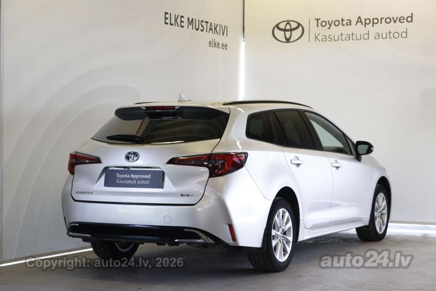 Pelēks Toyota Corolla 2025 Tallina, ar dzinēja tilpumu 1.80 L un nobraukumu 40 tūkst. km par 25990 €, foto 3 vietnē AUTOMOTO.COM.LV
