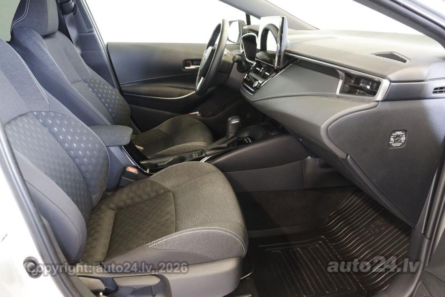 Pelēks Toyota Corolla 2025 Tallina, ar dzinēja tilpumu 1.80 L un nobraukumu 40 tūkst. km par 25990 €, foto 7 vietnē AUTOMOTO.COM.LV