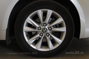 Pelēks Toyota Corolla 2025 Tallina, ar dzinēja tilpumu 1.80 L un nobraukumu 40 tūkst. km par 25990 €, foto 16 vietnē AUTOMOTO.COM.LV