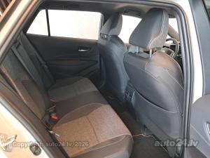 Pelēks Toyota Corolla 2025 Narva, ar dzinēja tilpumu 0.00 L un nobraukumu 13 tūkst. km par 29900 €, foto 10 vietnē AUTOMOTO.COM.LV