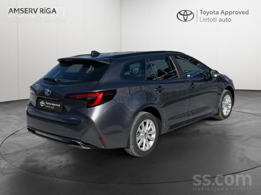 Grey Toyota Corolla 2025 in Riga, with an engine capacity of 1.80 L and mileage of 36 thousand km for 23900 €, photo 3 on AUTOMOTO.COM.LV