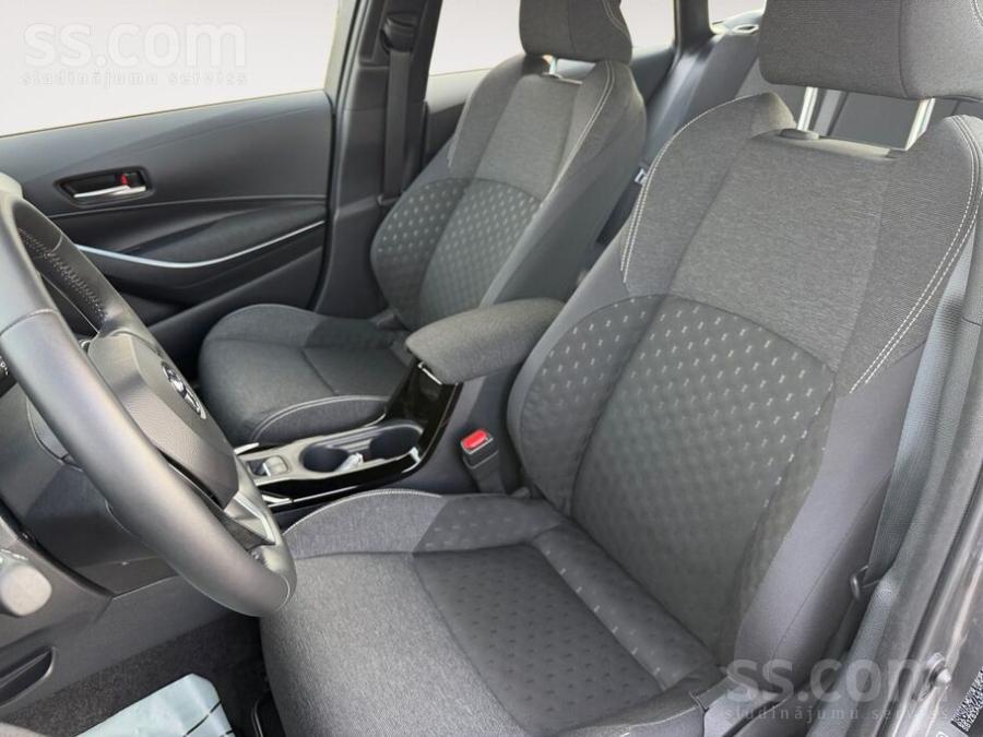 Pelēks Toyota Corolla 2025 Rīga, ar dzinēja tilpumu 1.80 L un nobraukumu 23 tūkst. km par 23900 €, foto 12 vietnē AUTOMOTO.COM.LV
