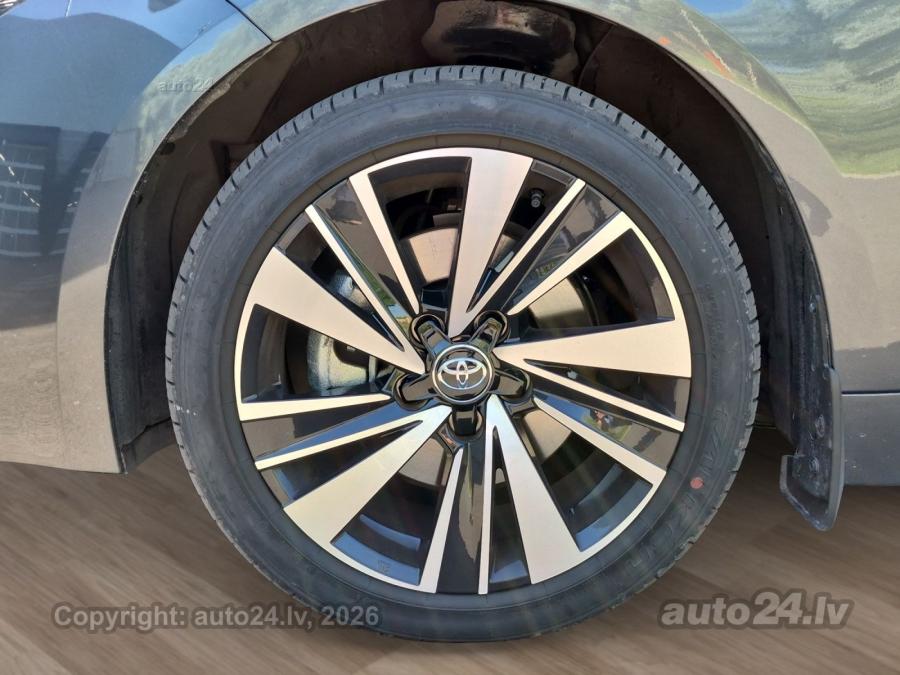 Pelēks Toyota Corolla 2026 Tallina, ar dzinēja tilpumu 2.00 L un nobraukumu 6 tūkst. km par 31990 €, foto 16 vietnē AUTOMOTO.COM.LV