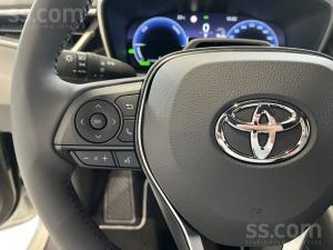Grey Toyota Corolla 2026 in Ventspils, with an engine capacity of 1.80 L and mileage of 0 thousand km for 32500 €, photo 12 on AUTOMOTO.COM.LV