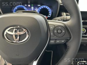 Grey Toyota Corolla 2026 in Ventspils, with an engine capacity of 1.80 L and mileage of 0 thousand km for 32500 €, photo 13 on AUTOMOTO.COM.LV